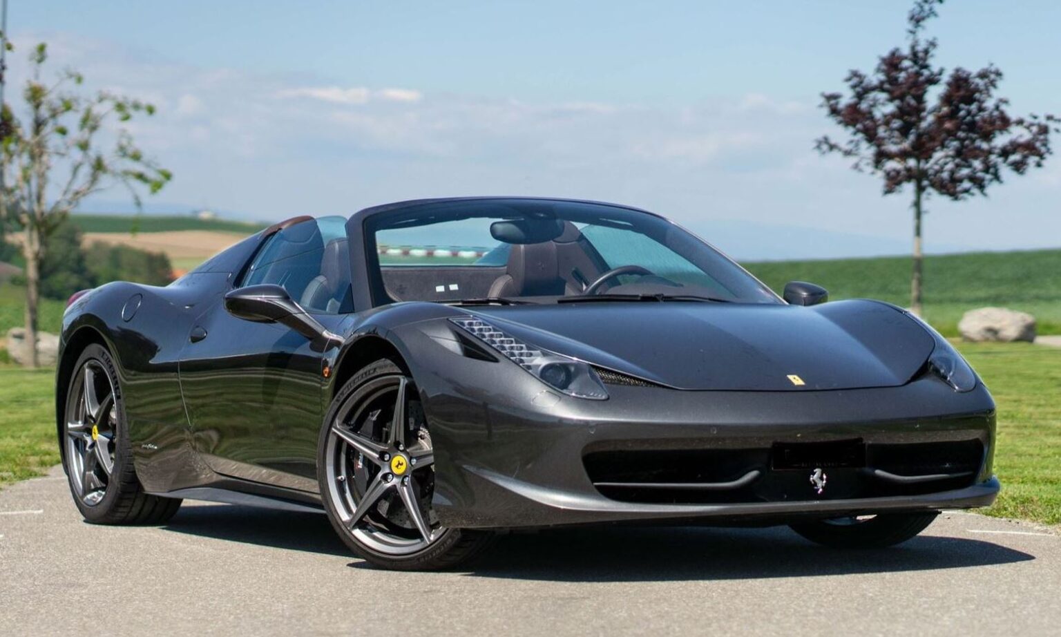 Ferrari 458 Italia Spider - Europe Prestige Car Rent